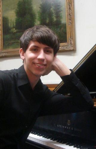 Auburn native Hrynyk comes home, with company, for concert