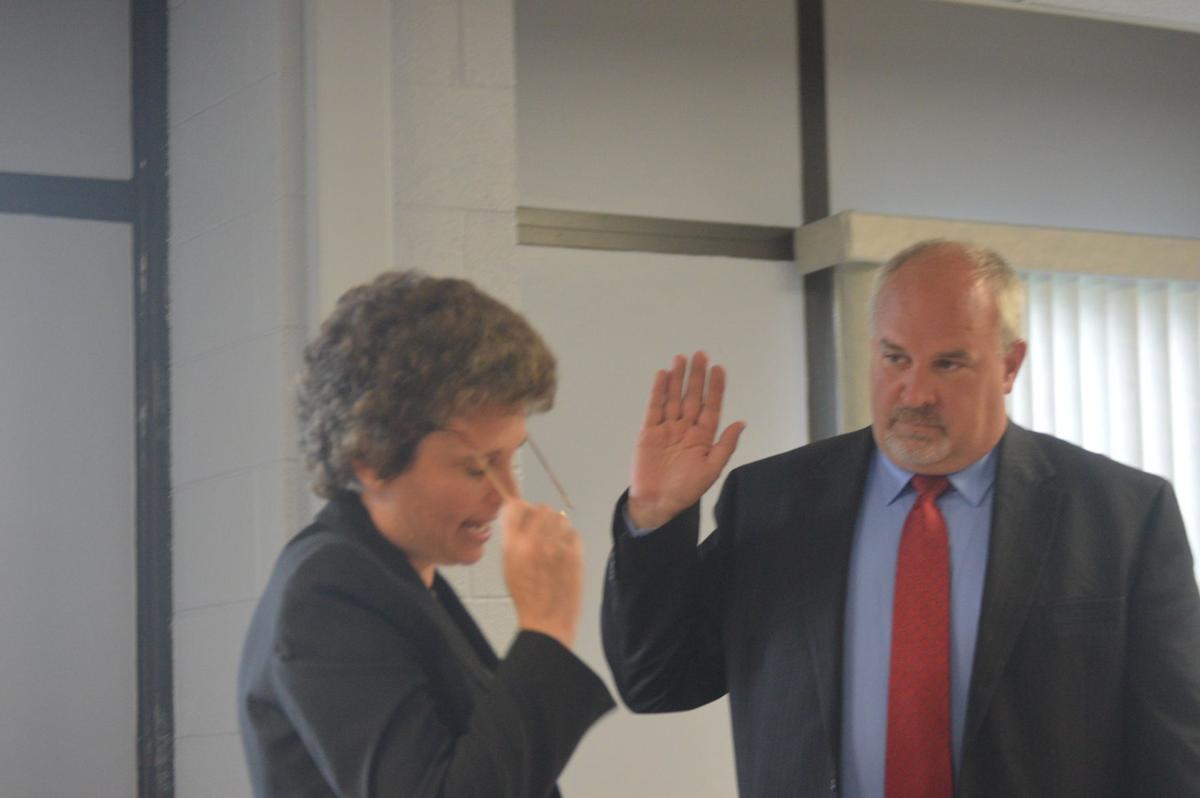 Auburn school board re-elects McCole, Rhodes for president, vice president