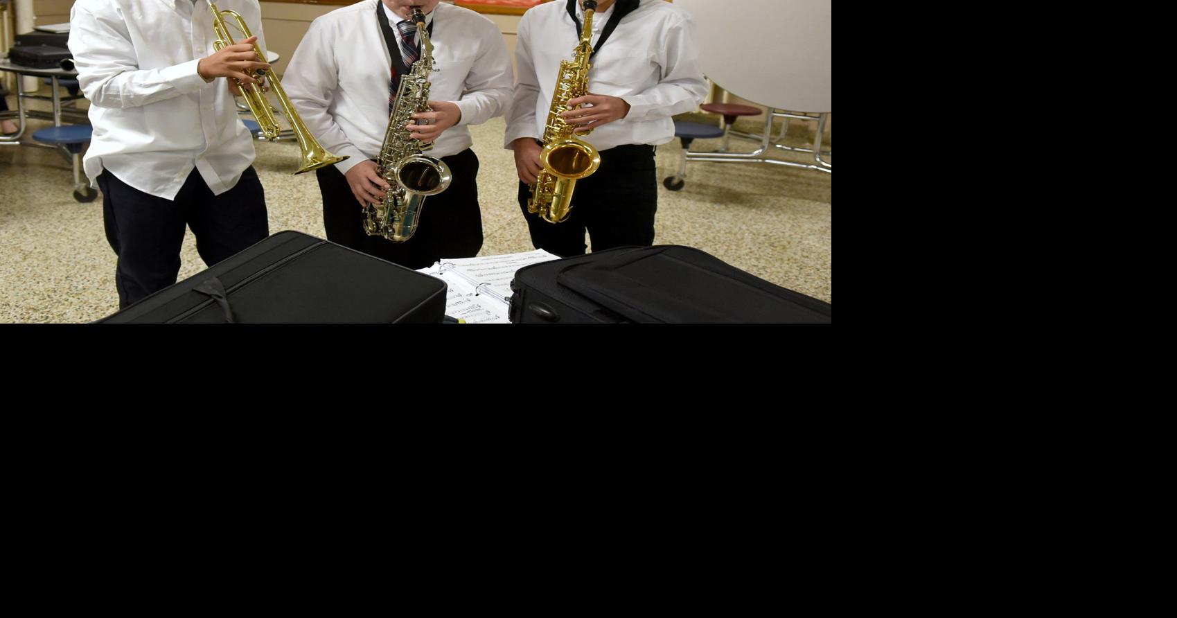Gallery: Auburn Junior High School band and chorus winter concert