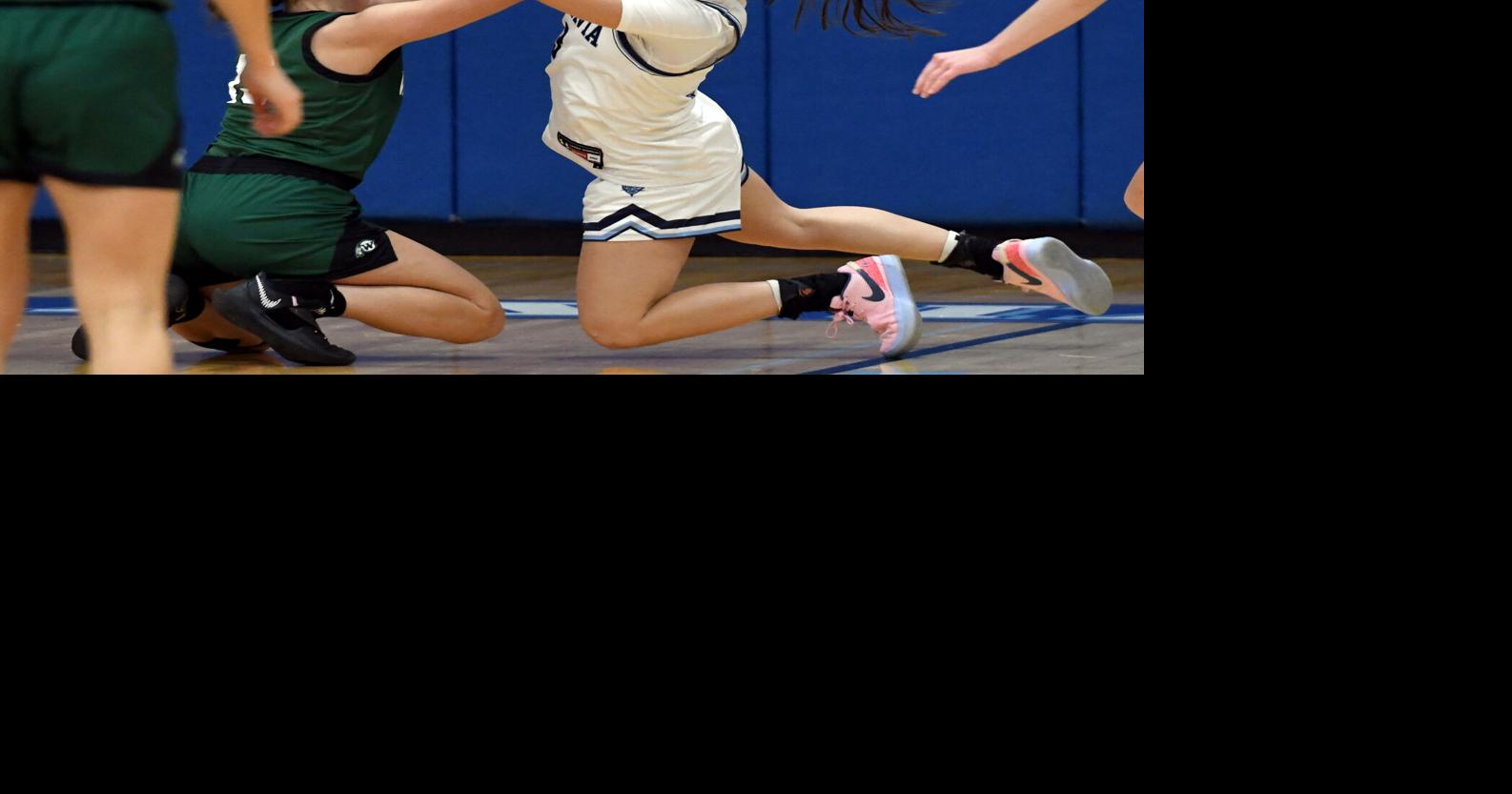 Roundup: Moravia girls basketball wins IAC Small School championship