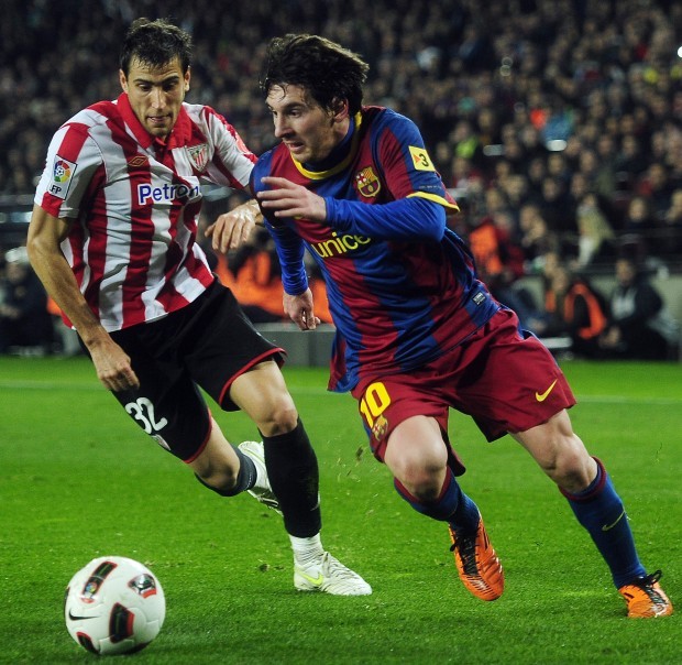 Barcelona's Messi tries for record 50 goals