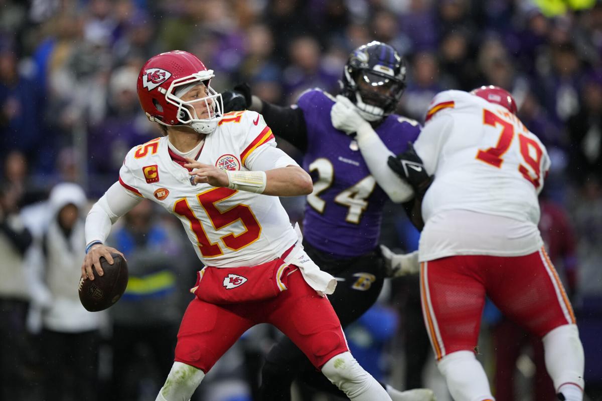 Ravens vs. Chiefs player props: Patrick Mahomes TNF props