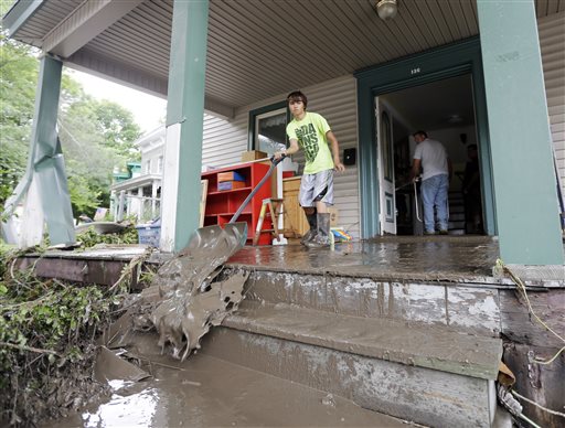 Cuomo tours Mohawk Valley flood damage, issues disaster declaration for ...
