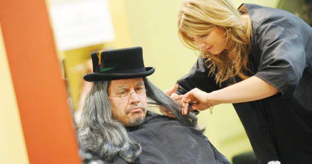 'Making people smile': Scrooge, Dickens actors prepare for roles ahead ...
