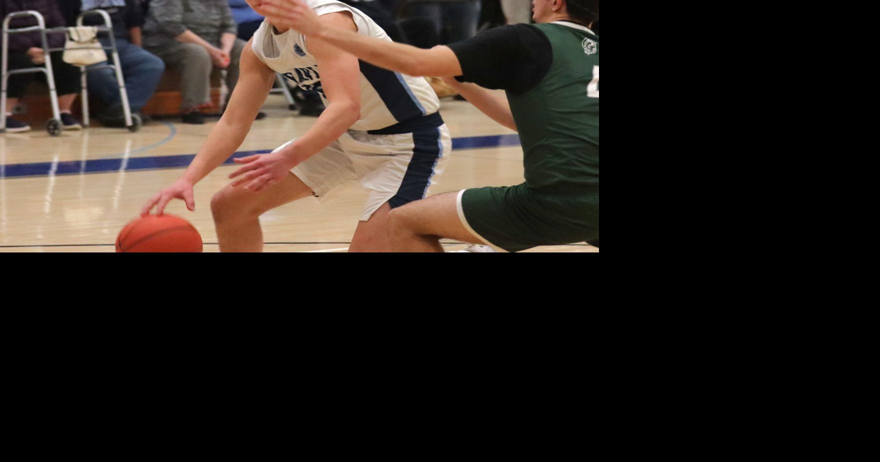 Moravia boys basketball takes down Newfield in sectionals