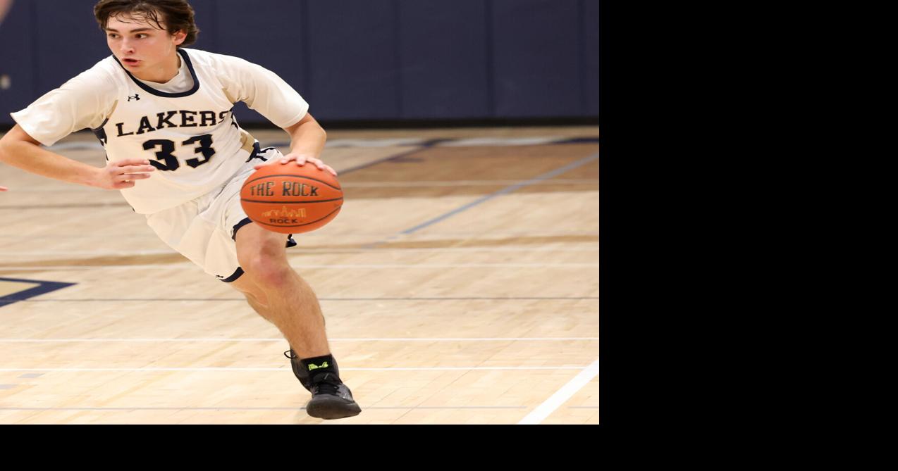 Skaneateles boys basketball beats Chittenango on the road