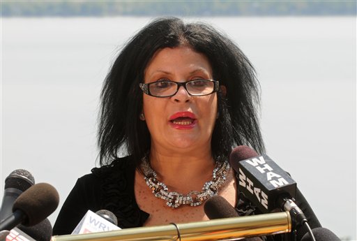 Ex-Syracuse hoops coach's wife: Life is ruined