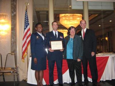 Chamber of Commerce salutes 'Hometown Heroes' | News | avenuenews.com