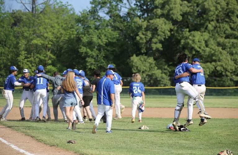Kenwood baseball wins regional title | Sports | avenuenews.com