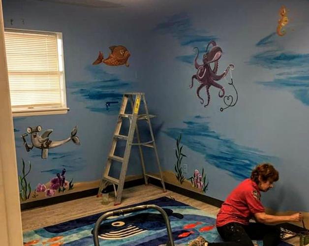 Local artist Nancy Maher built a career with her paintbrush and her ...