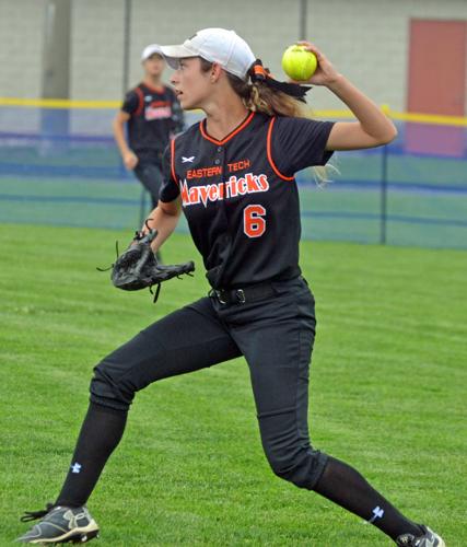 Missed opportunities cost Mavericks in softball state semis ...