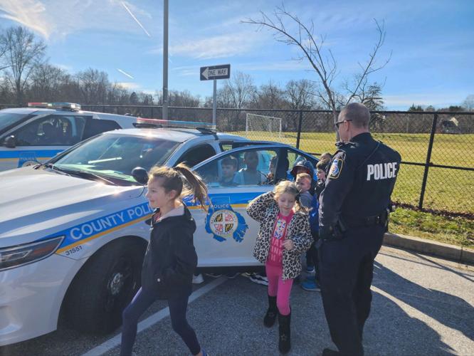 BCPD visits Seven Oaks Elementary | Local Folks | avenuenews.com