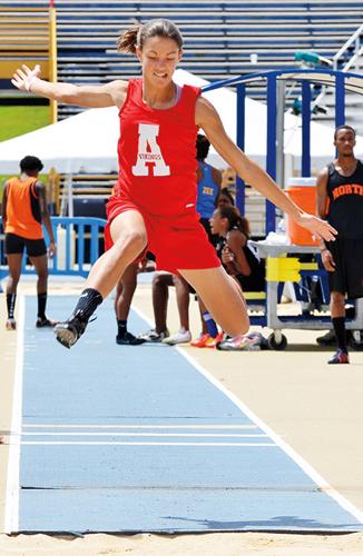 Avery Vikings track and field athletes run, jump for glory at state ...