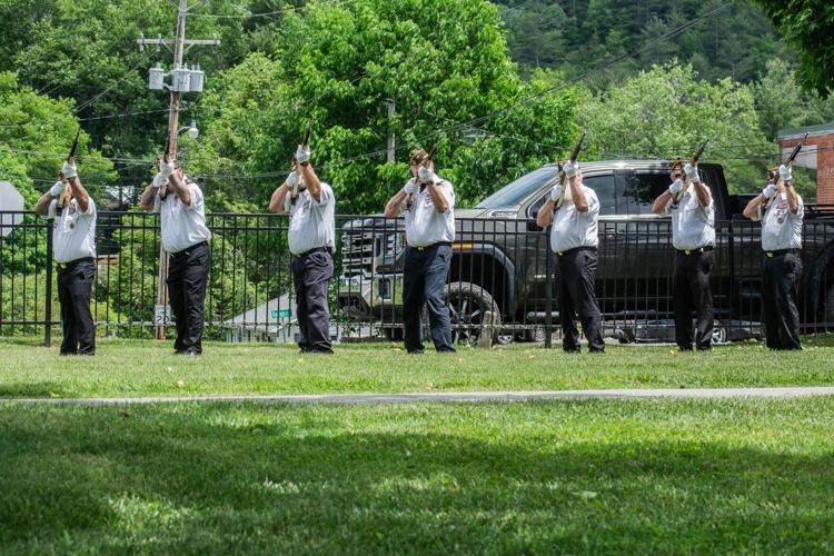 Honoring the fallen: VFW, DAV hold Memorial Day service | Community ...