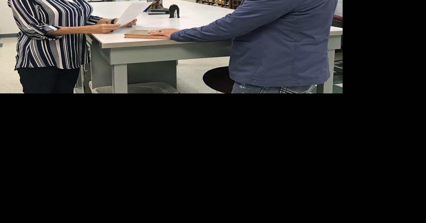 Boone takes oath of office as Elk Park Mayor | Avery | averyjournal.com