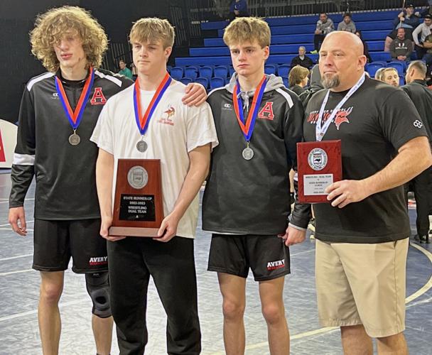 Avery Wrestling captures regional duals title, falls in state ...