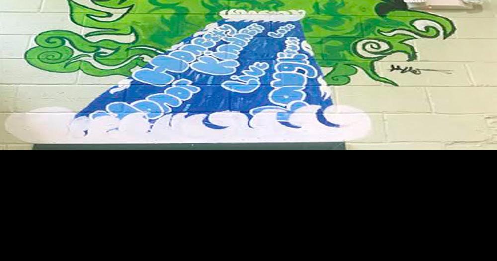 Large Draw: LMC mural class creates designs at Children's Hope Alliance ...