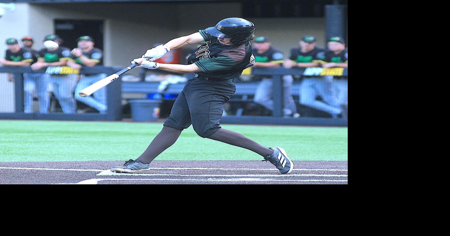 Boone’s Whitaker named CPL’s Hitter of the Week | Sports | averyjournal.com