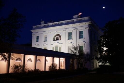 Trump mulls adding second story to White House colonnade | National ...