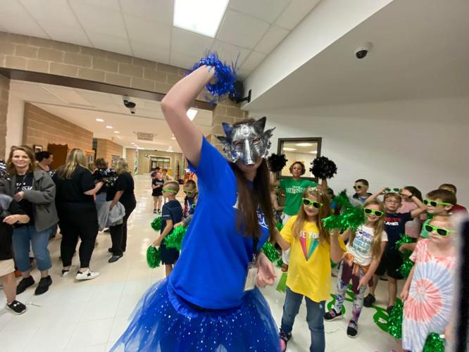 Local schools enjoy fun-filled first day | Community | averyjournal.com