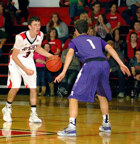 Avery boys hoops takes two | Sports | averyjournal.com
