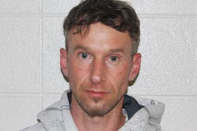 Investigation leads to pair of drug arrests | News | averyjournal.com