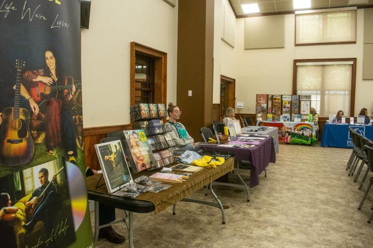ENTERTAINING EVENING: Darin & Brooke Aldridge headline 'Celebrate Avery ...