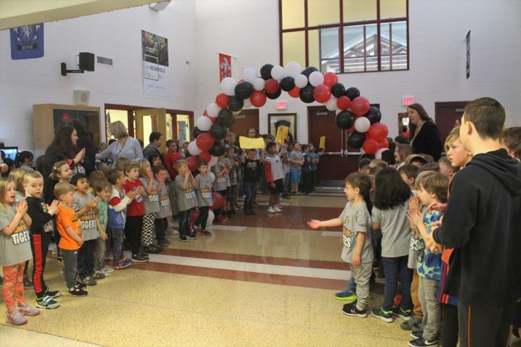 Scenes from the 'Amazing Shake' | Community | averyjournal.com