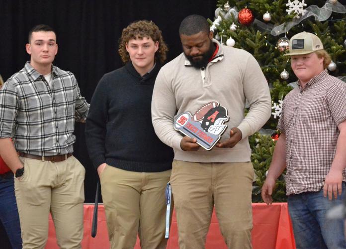 Avery Football celebrates 2023 season with awards ceremony | Sports ...