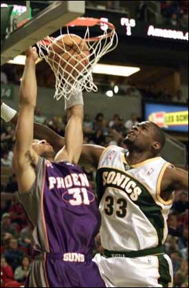 Sonics tighten up on defense to stop Suns | | azdailysun.com