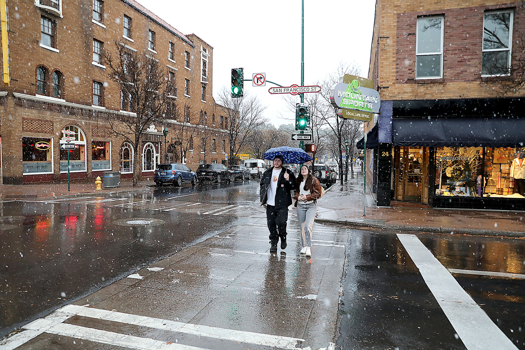 Gallery: Old Man Winter makes way Flagstaff as 1st snowstorm of season ...