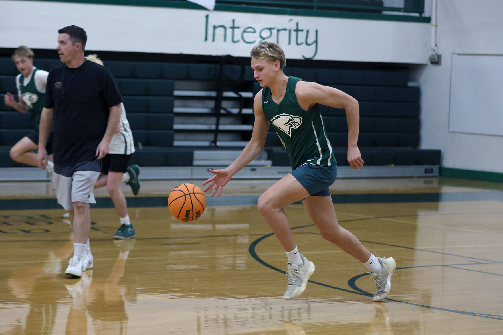 Flagstaff boys basketball pares down roster ahead of 2025-26 year ...