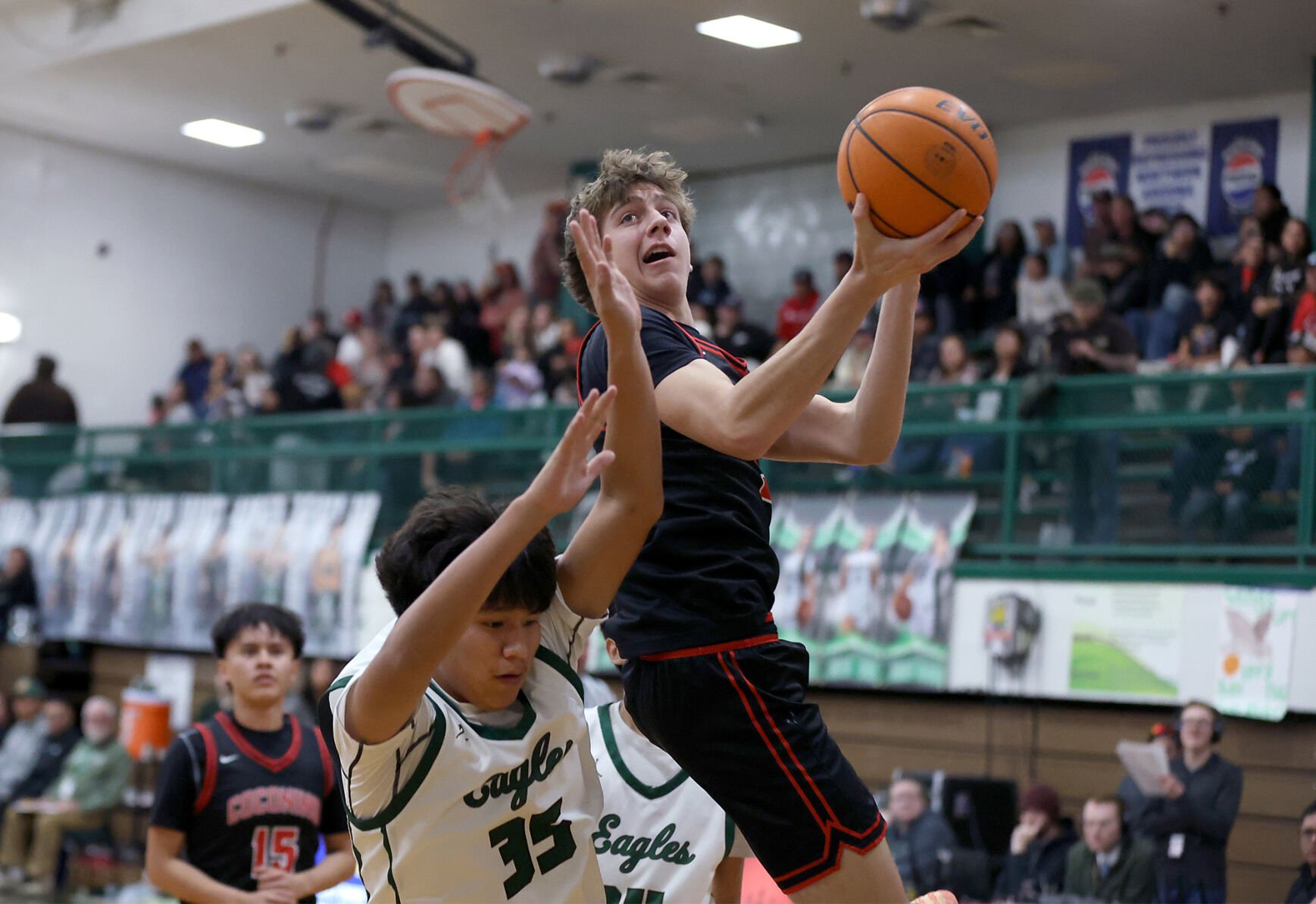 Coconino boys basketball pulls away at Flag High in 1st city rivalry ...
