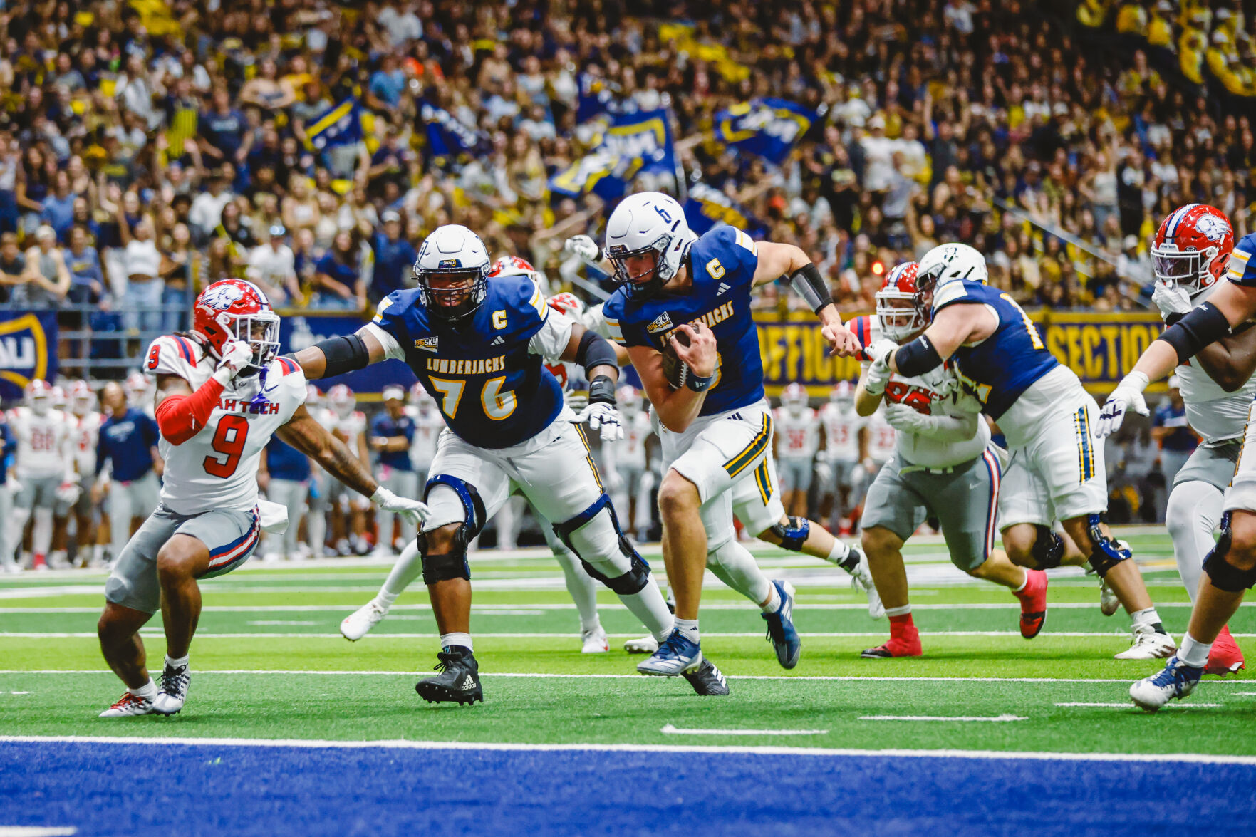 Lumberjacks survive late Trailblazers surge in home opener, 38-31 ...
