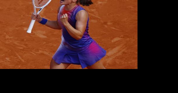 Swiatek favourite to tighten grip at Roland Garros with fourth title ...
