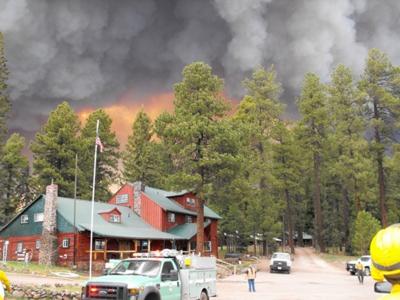 Flagstaff firefighters play big part in saving Alpine