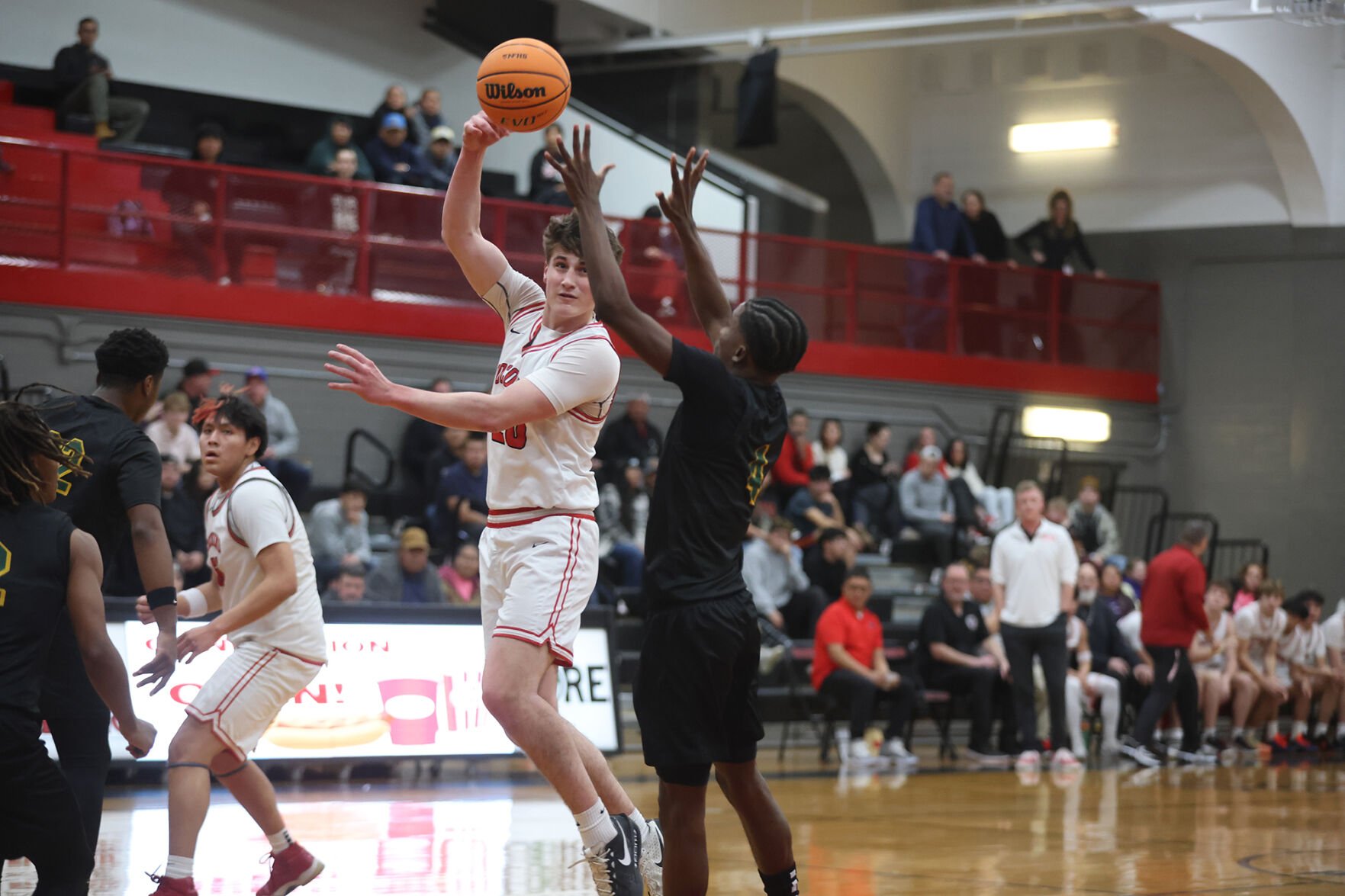 Nelson scores 27 as Coconino boys basketball runs over Peoria in battle ...