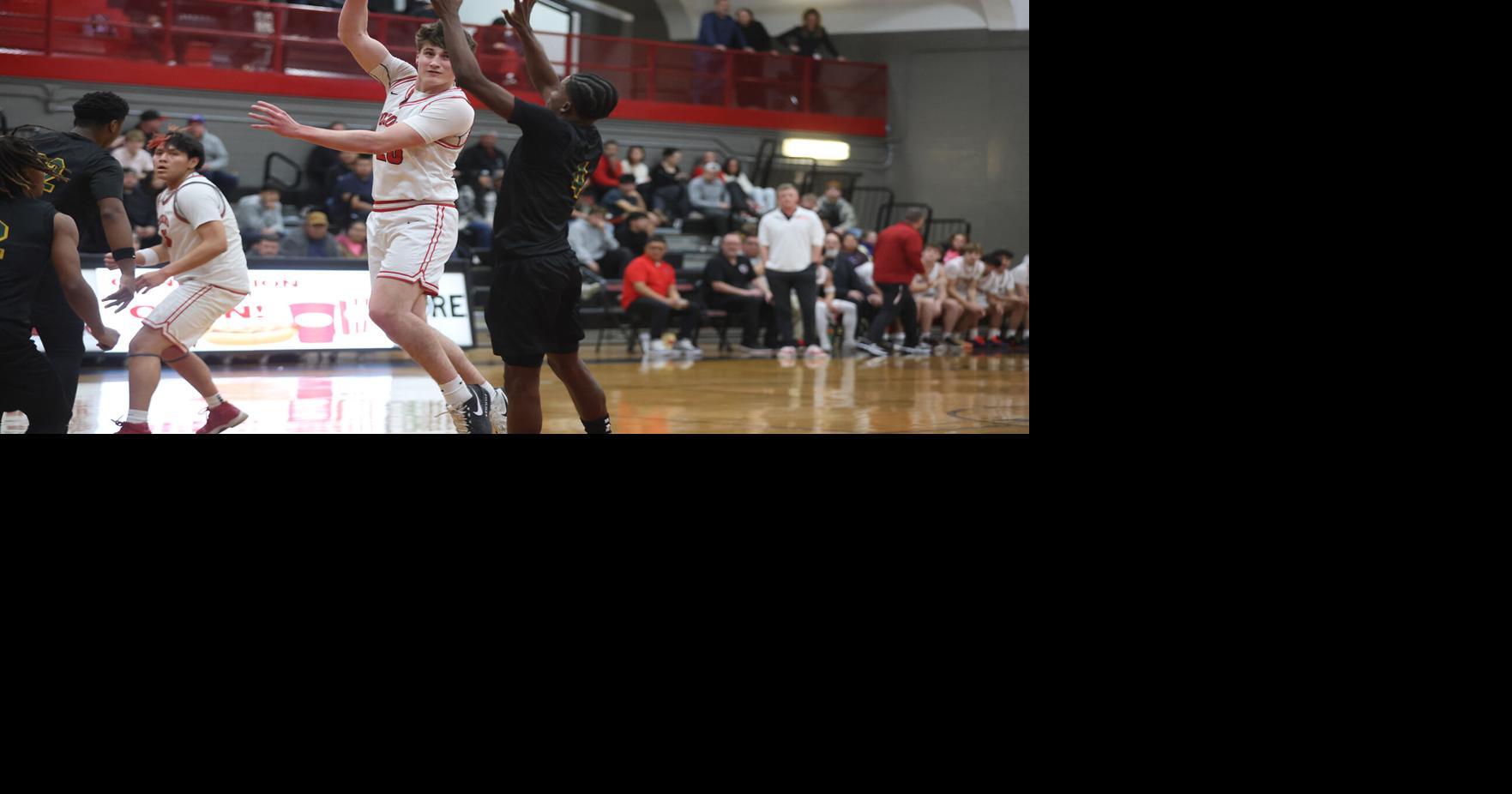 Nelson scores 27 as Coconino boys basketball runs over Peoria in battle ...