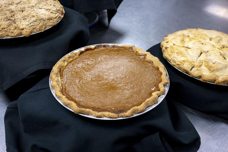 Pie crust 101: How tos from longtime instructor | | azdailysun.com