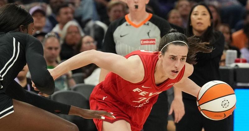 Clark, Collier lead early WNBA All-Star voting | | azdailysun.com