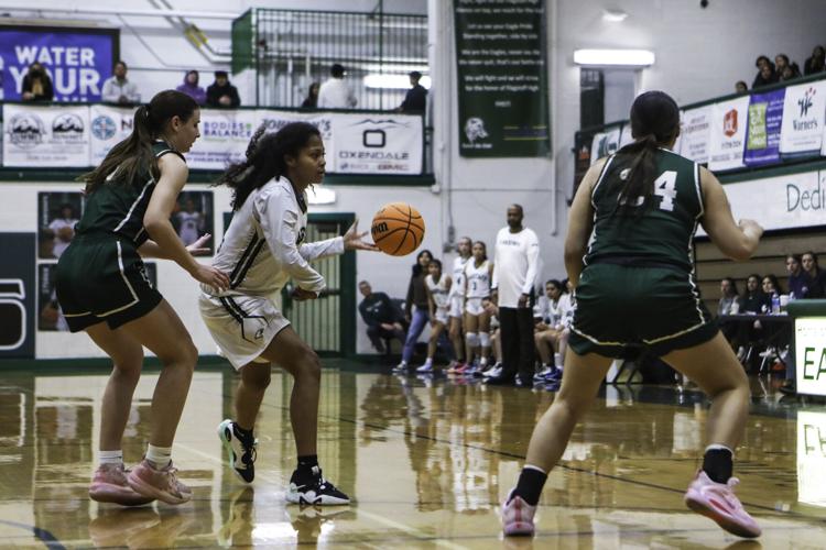 Gallery: Flagstaff Eagles hoops moves into 2nd round of state tourney's ...