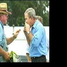 Kerry, Bush bring war of words to Iowa | | azdailysun.com