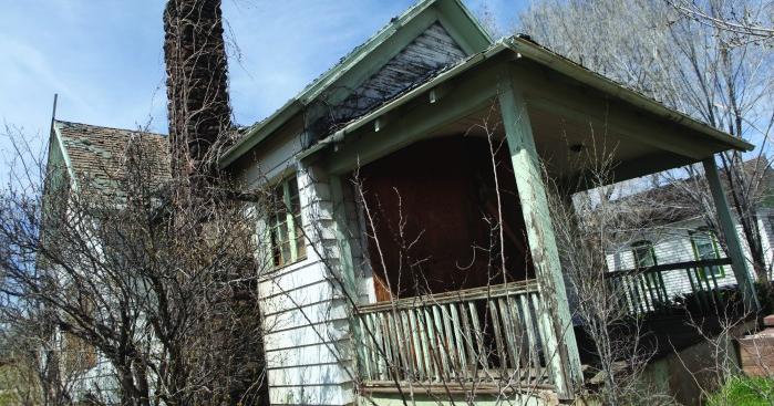 The neighborhood eyesore | Local News | azdailysun.com