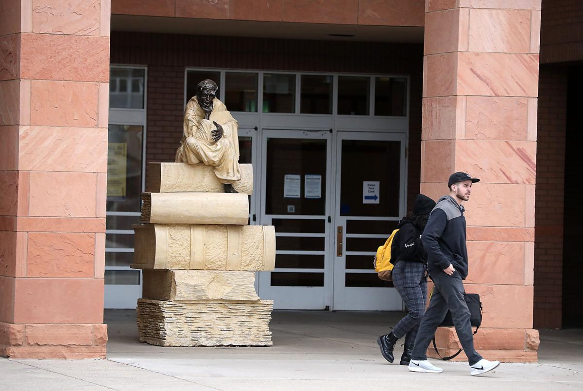 NAU students plan ahead for full in-person instruction next fall ...