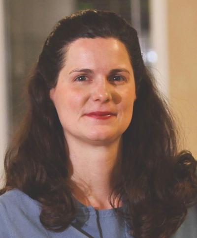 Community Briefs: Riedel wins 2016 AACN Circle of Excellence Award