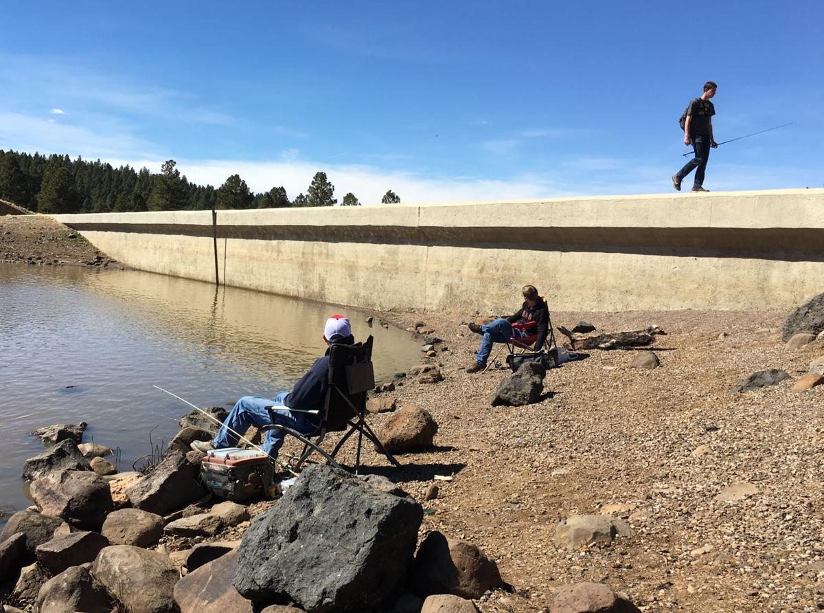 Arizona snowpack near record low; Flagstaff's Lake Mary half full ...