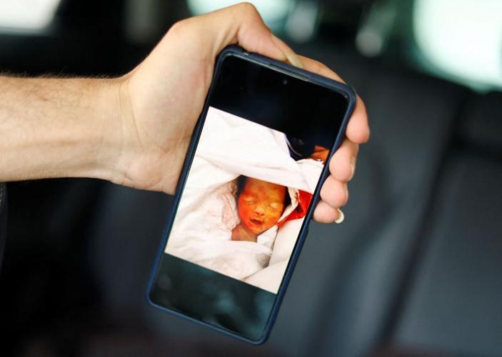 Gazans mourn baby who dies after rescue from dead mother's womb ...