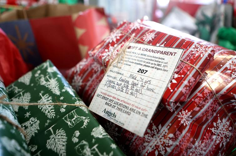 Making spirits bright: Annual Adopt a Grandparent program brings joy to ...