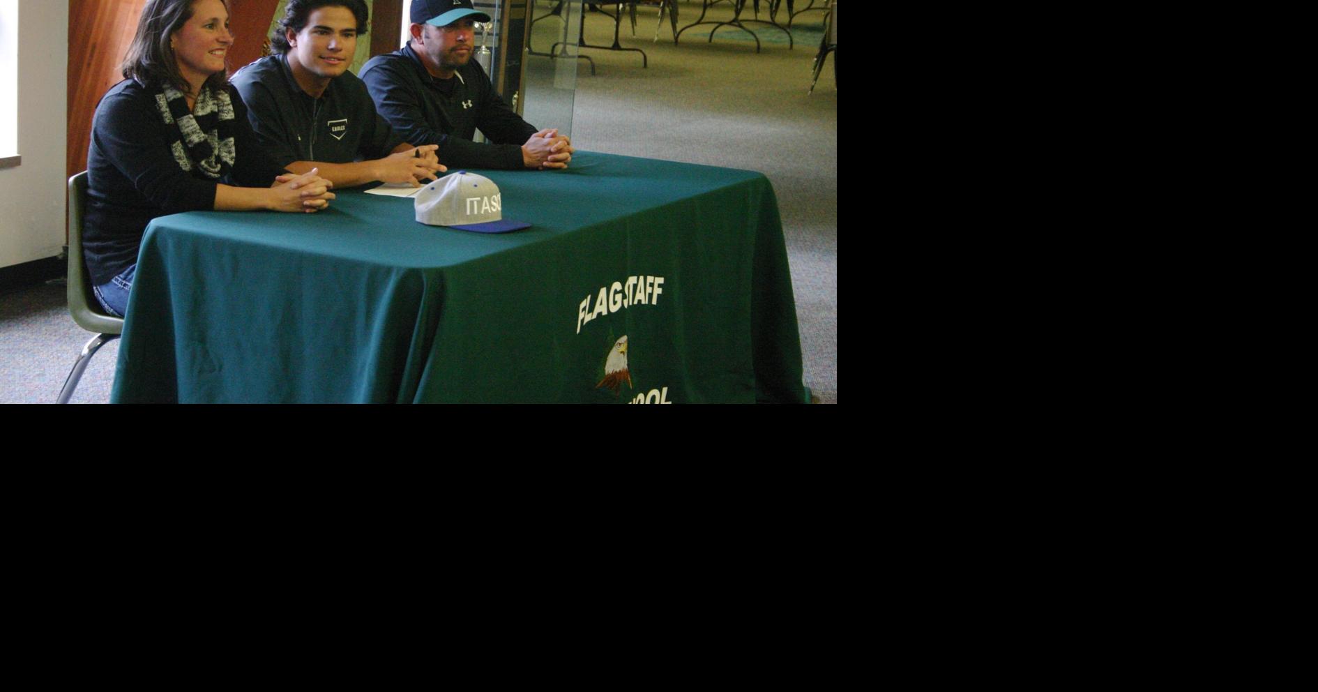 Flagstaff's Jared Wetzel ready to play catcher at Itasca | Baseball ...