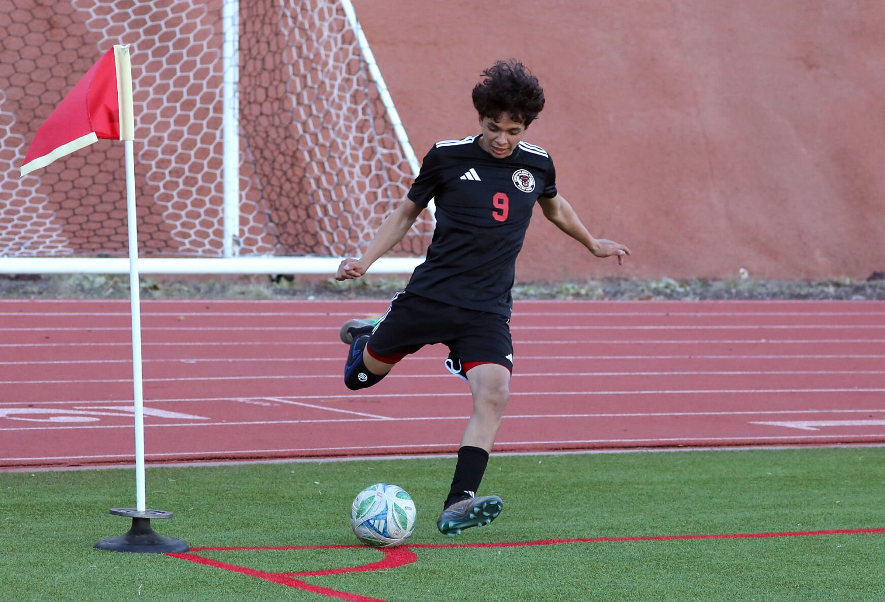 Raths strikes again as Coconino boys soccer continues unbeaten season ...